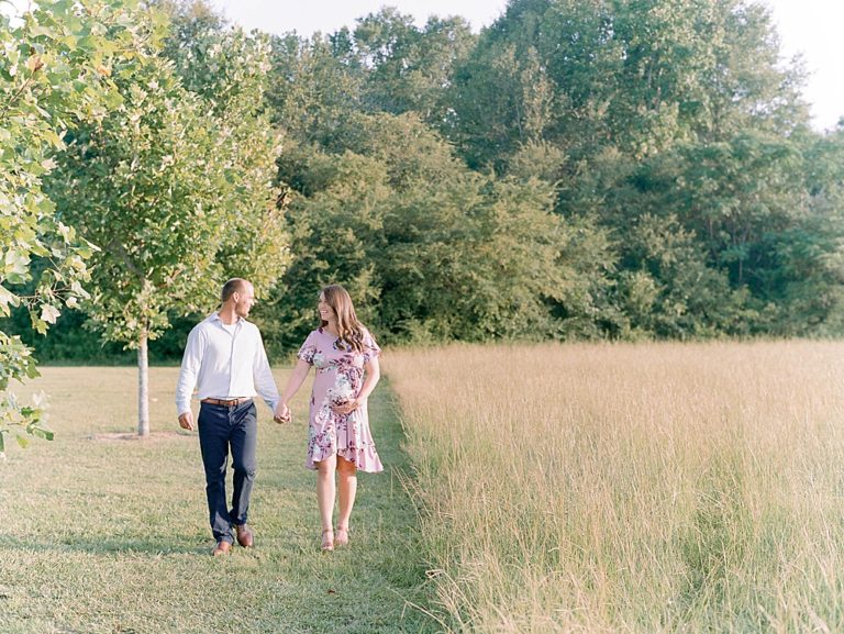 Kiesel Park Maternity Photos by Laura Watson Photography